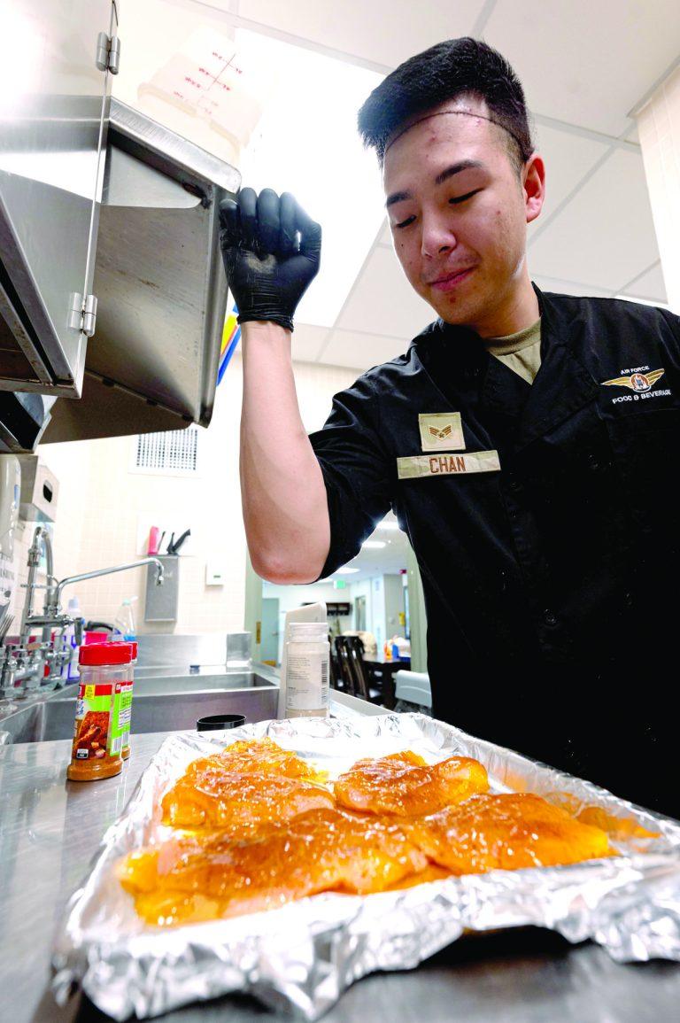 Minot MAF chefs feed the force – Northern Sentry